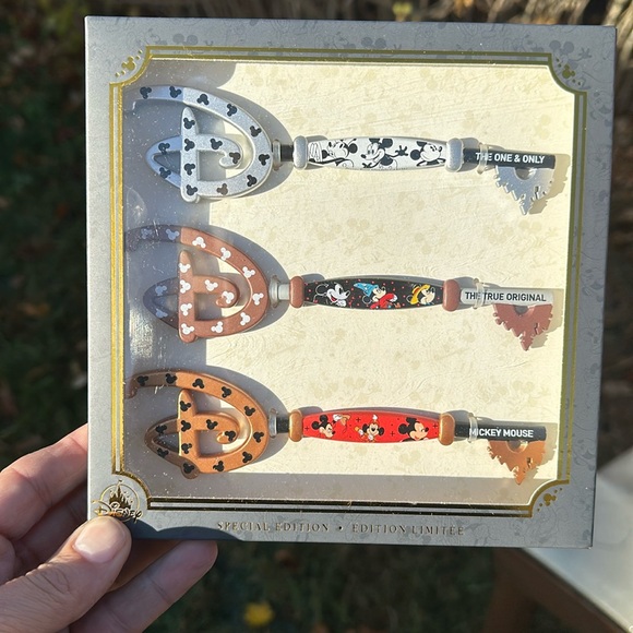 Disney | Other | Limited Edition Special Disney Keys From The Disney ...